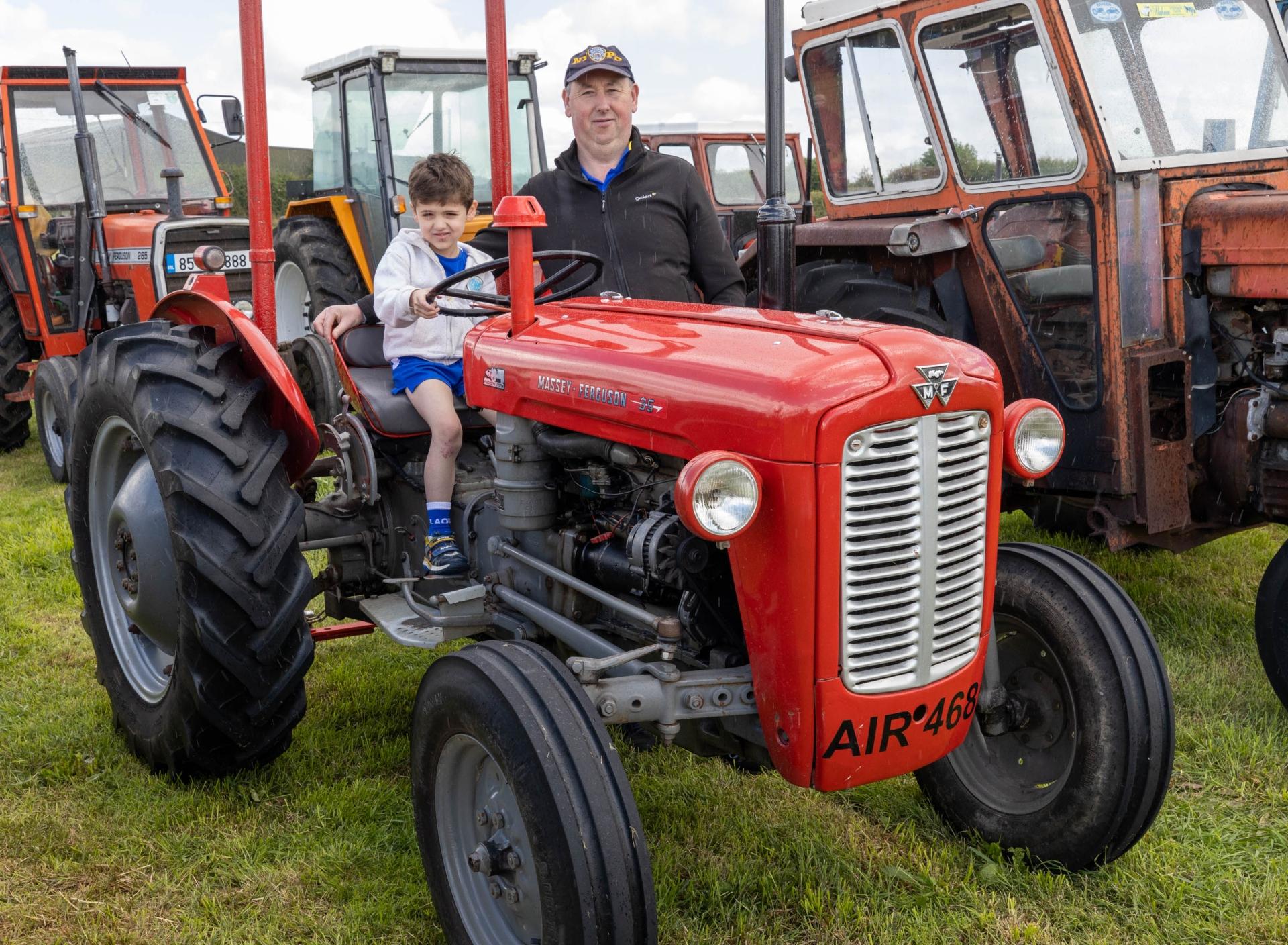 IN PICTURES: Raheen Vintage Show hits the spot in Laois - Page 2 of 12 ...