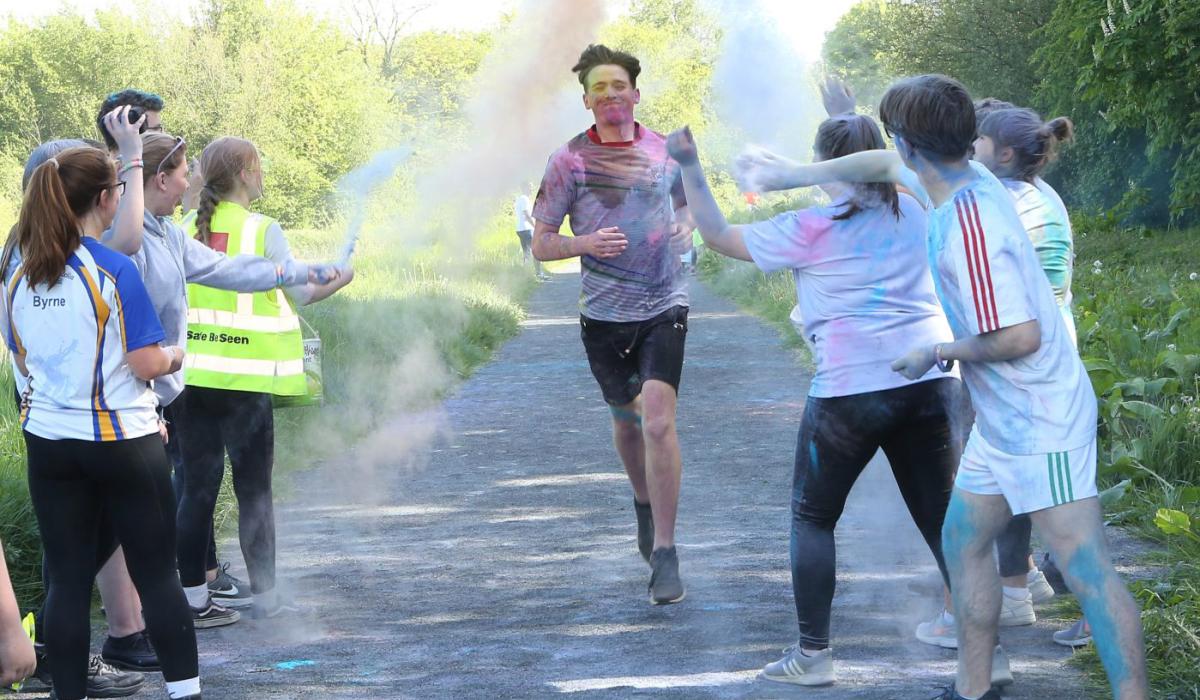 Laois teens pelted in colours at Comhairle na nÓg funrun - Photo 1 of ...