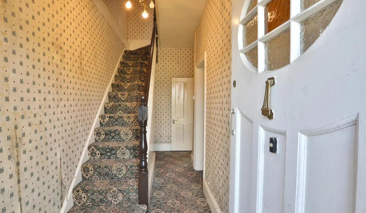 PROPERTY WATCH: Look inside Portlaoise architectural gem for €170,000 ...