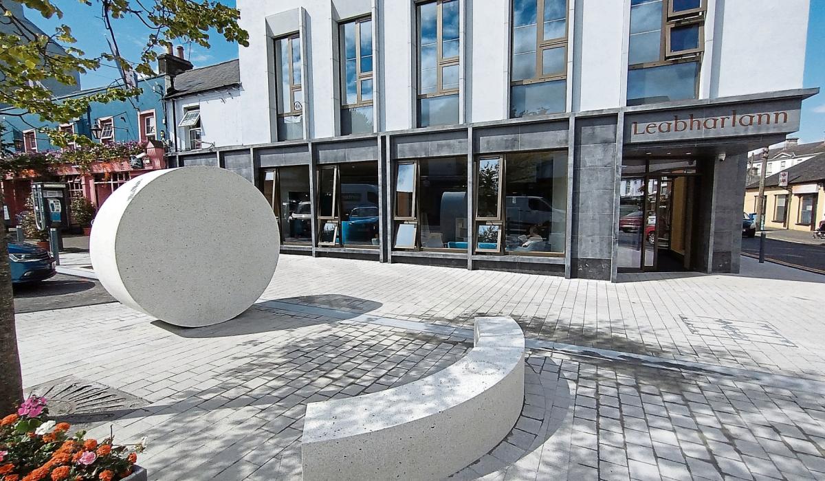 Name and cost revealed of new Portlaoise library sculpture - Laois Live