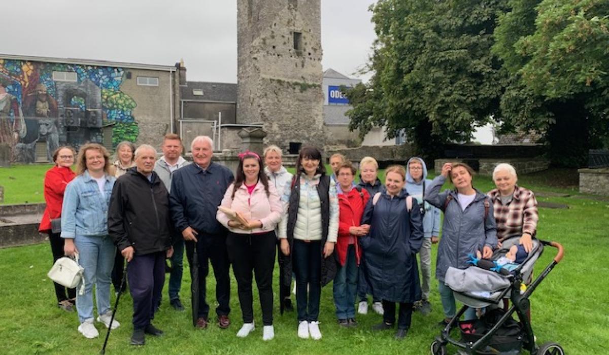 Ukrainian war refugees in Laois taken on Portlaoise heritage tour ...