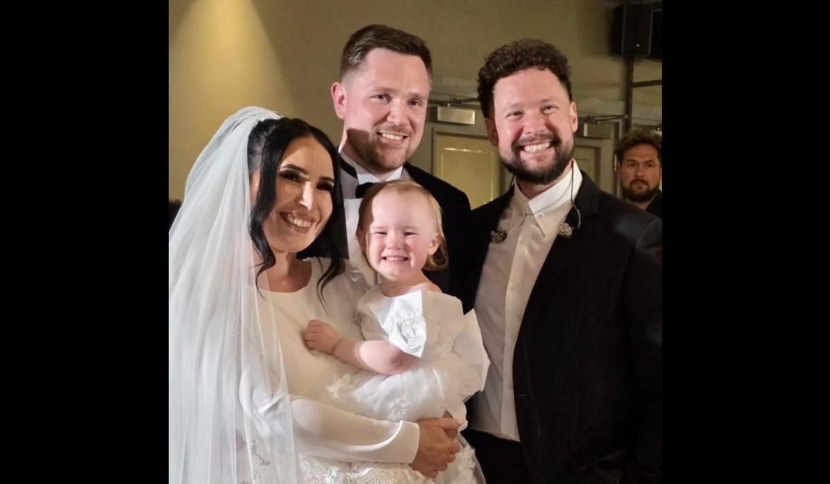 Singer Calum Scott surprises Irish couple at wedding with live ...