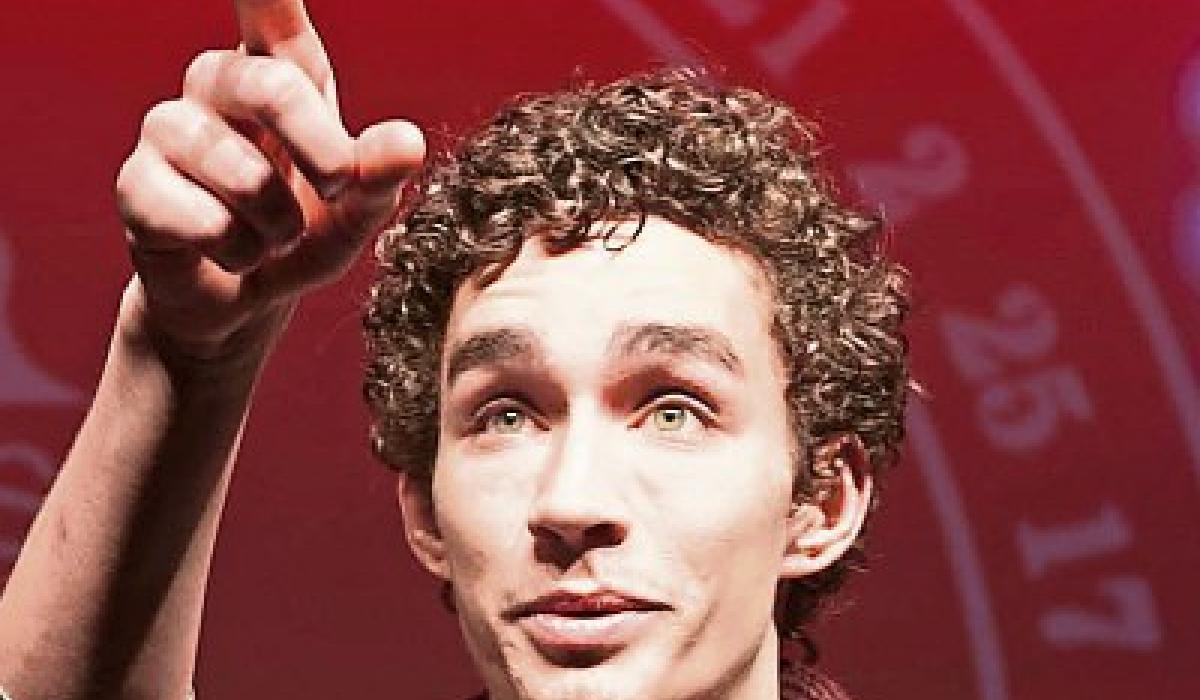 robert sheehan roles