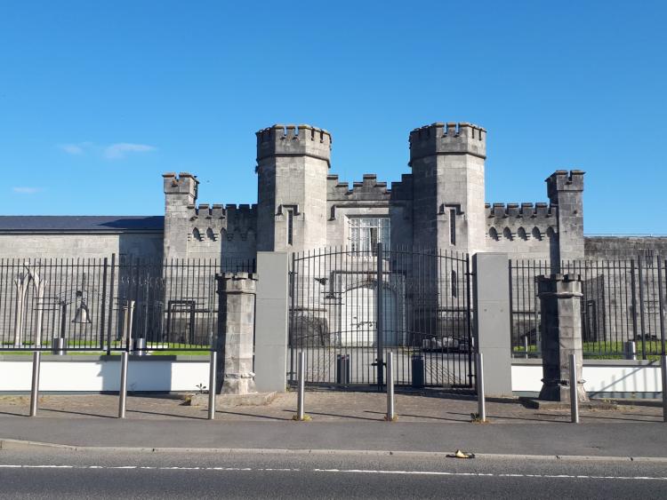 One of Portlaoise Prison's most famous inmates sacks his legal team ...