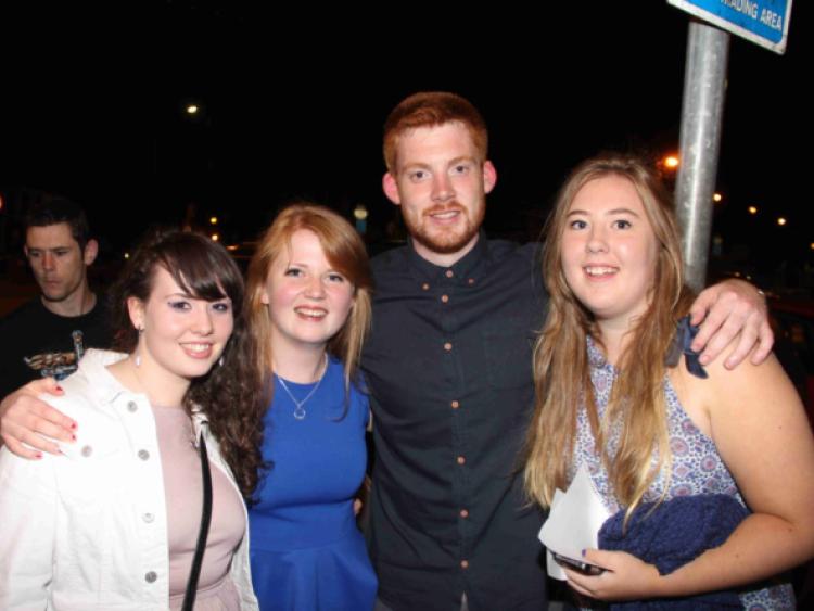 Big effort saves girls’ debs night - Leinster Express
