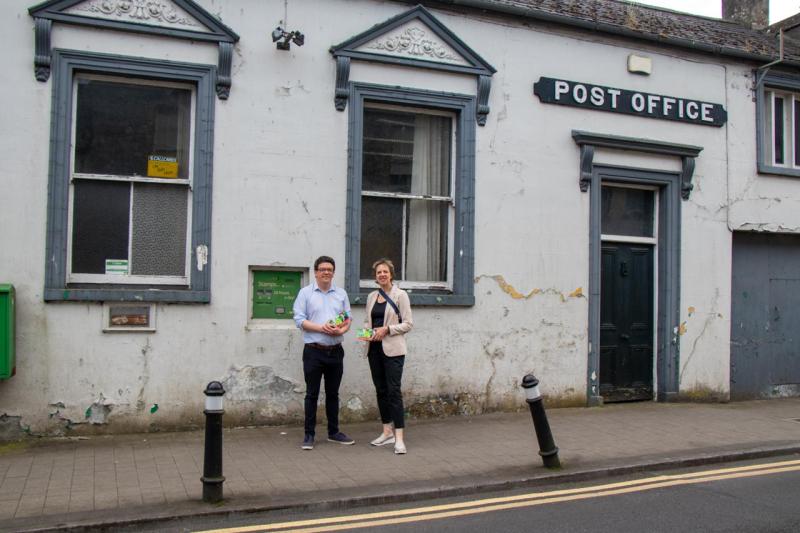 'Outrageous' empty homes problem - Ivan Bacik gets tour of Laois Offaly ...