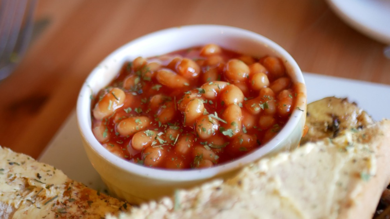 ALERT: Irish consumers urged not to eat undercooked beans due to ...