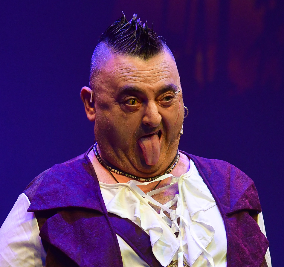 IN PICTURES: Sinbad sails again with the Portlaoise Panto crew - Page 8 ...