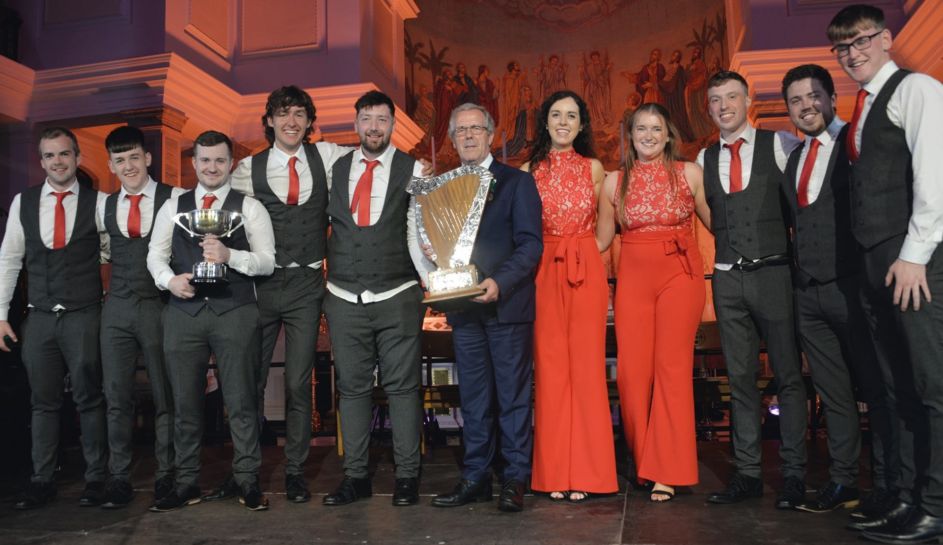 Laois Irish trad group on television in All Ireland Senior Céilí Bands ...