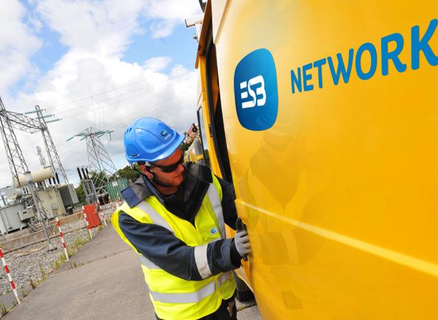 ESB warns of Storm Éwoyn electricty cuts for days - Laois Live